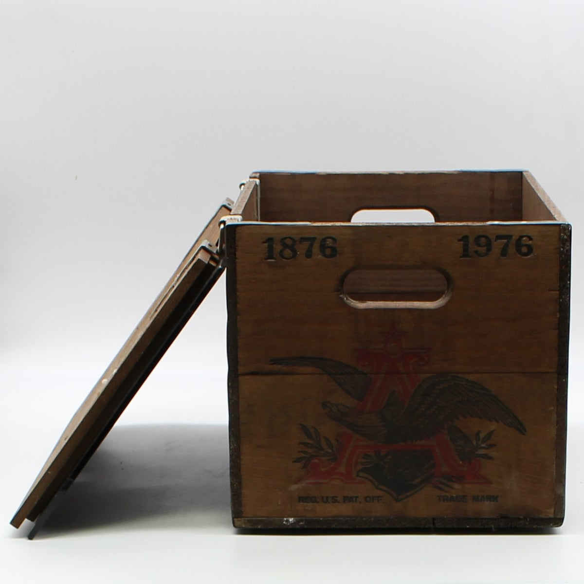 Budweiser Box – Hartz Honey Hole